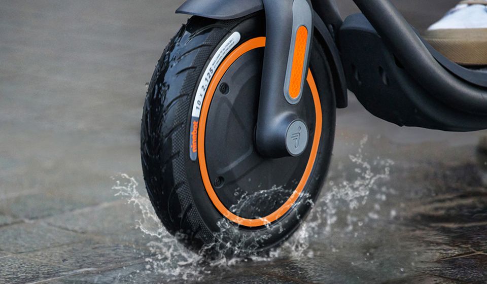 F40 | Segway-Ninebot